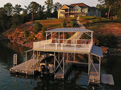 Floating Dock: Floating Dock Systems for Boats | ShoreMaster